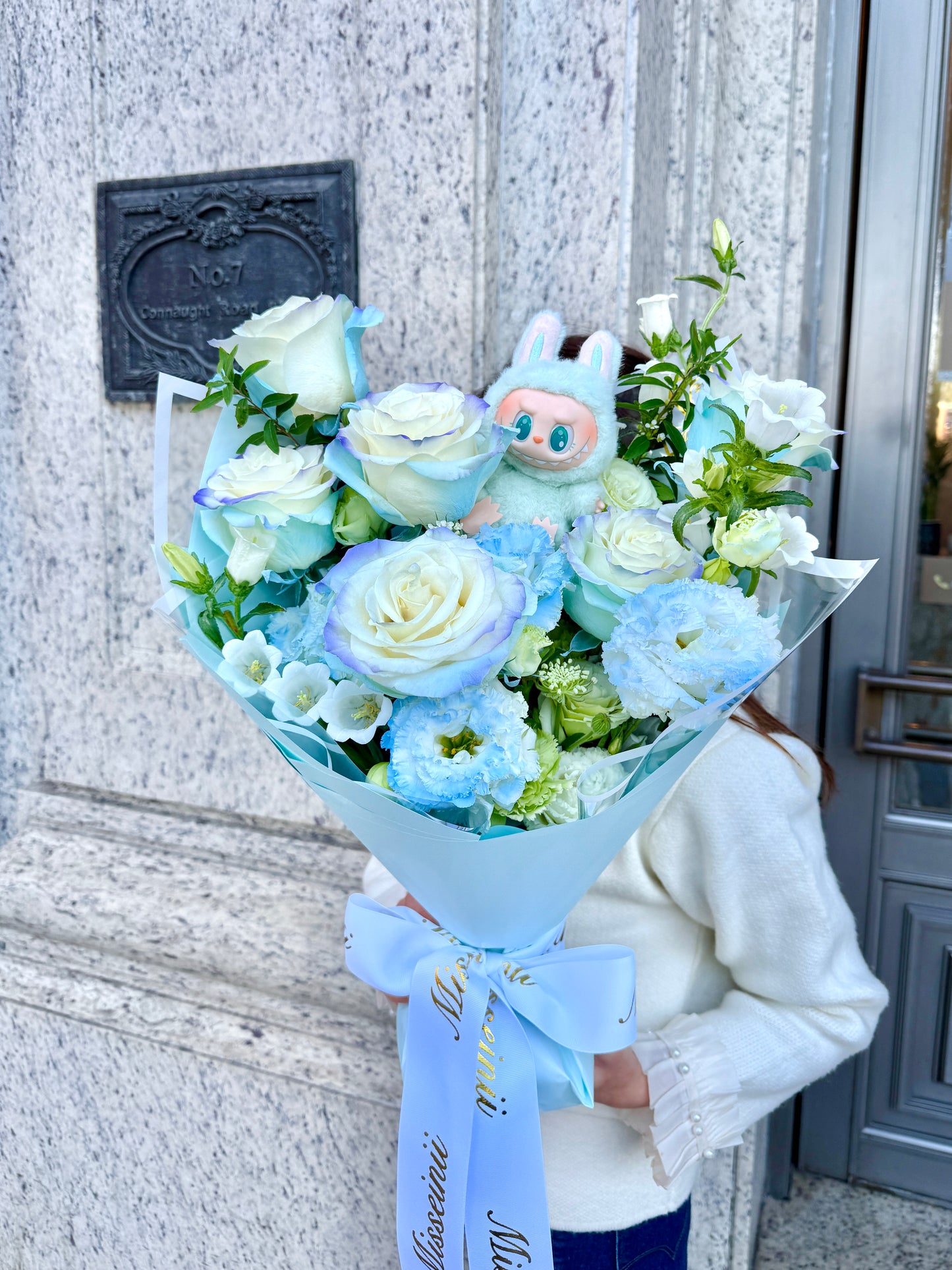 Light Blue Labubu Flower Bouquet – Misseinii Fleuriste